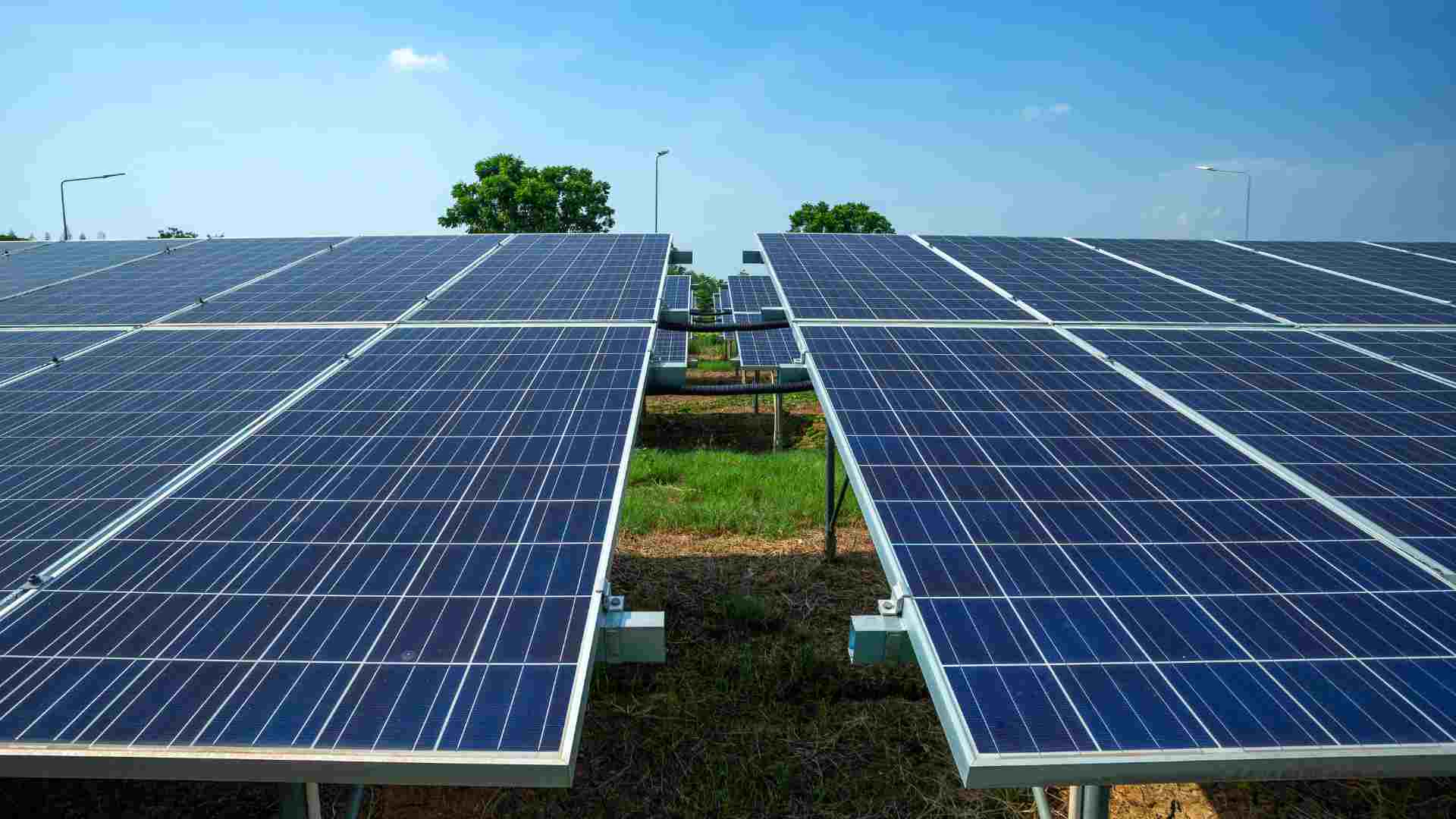 Proses Pendirian PLTS Komunal: Langkah dan Persyaratan - Atonergi